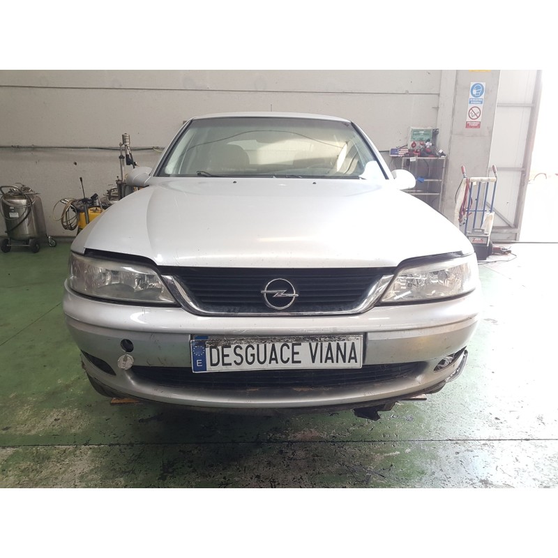 opel vectra b fastback (j96) del año 2000